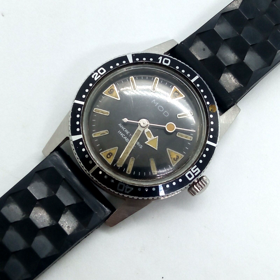 MOD Dive 20 ATM Incabloc 17 Rubis Vintage Manual Wind Steel Mid-Size ...