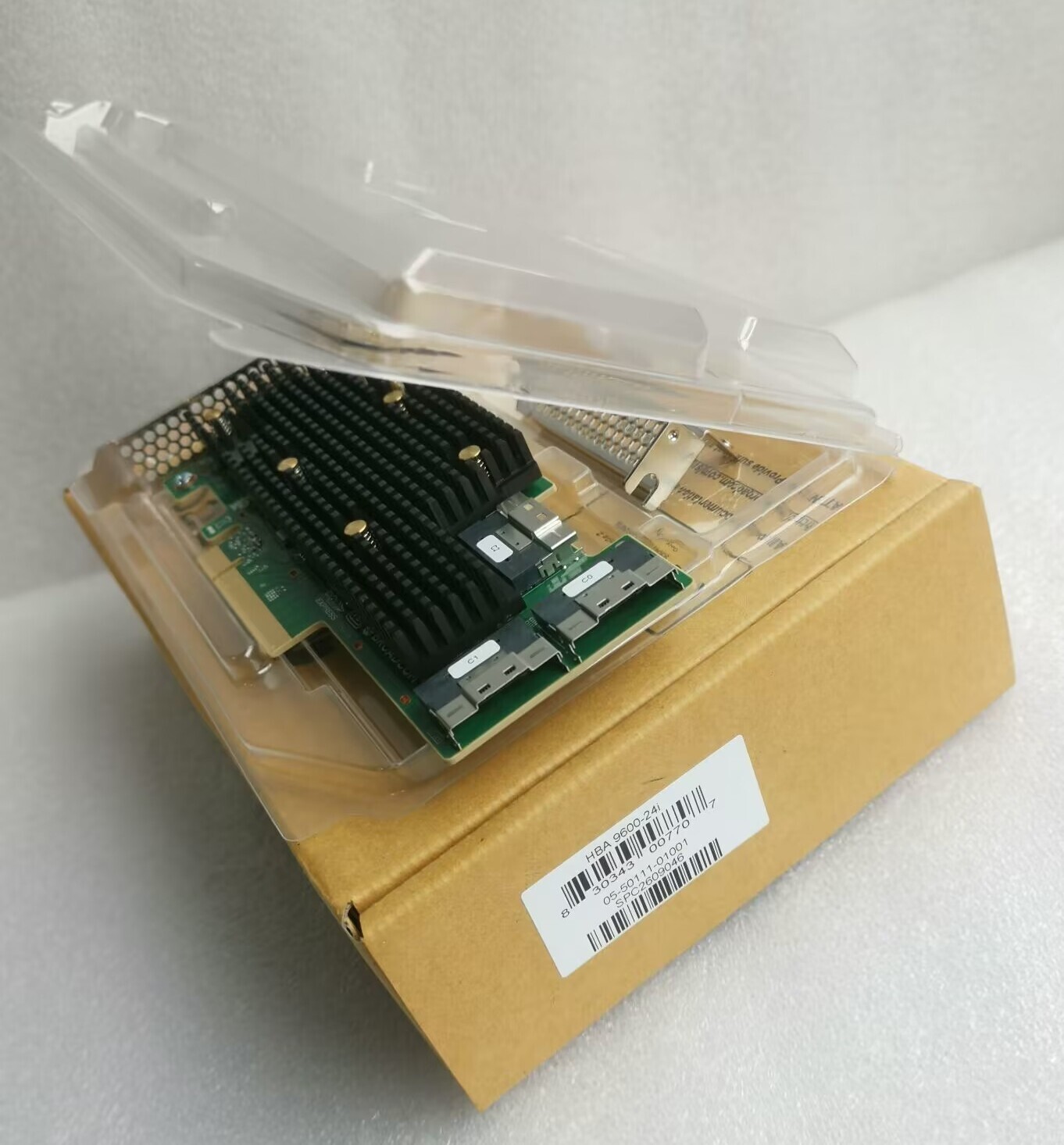 Broadcom HBA 9600-24i 24 Int. Ports PCIe SAS/SATA/NVMe Tri-Mode Storage ...
