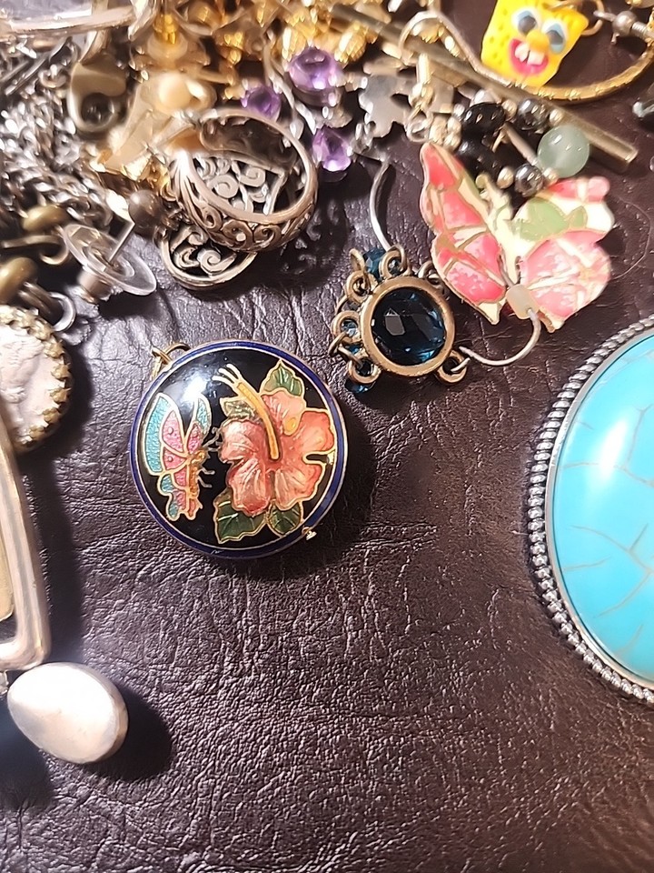 Grandmas 5lb Junk Drawer Lot Royal Dalton,watch, Pins, Mix Earrings ...