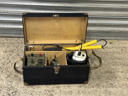 Vintage Military Metal Detector With Box | eBay