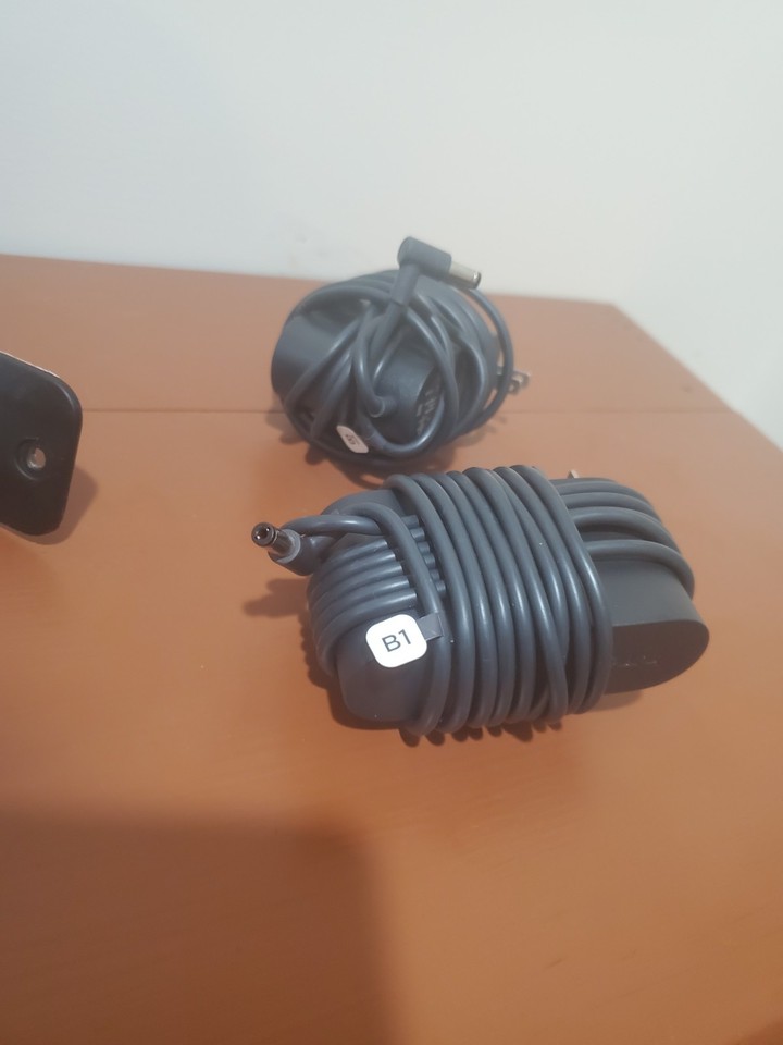 HTC Vive SteamVR Base Station 2.0 x2 pair Fully Working – Includes ...