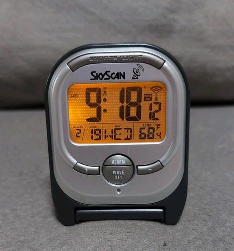 SkyScan Compact Travel Atomic Alarm Clock Time Date Model 31420E for ...