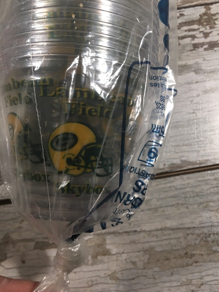 GREEN BAY PACKERS Skybox Plastic Lambeau Field GAMEDAY CUPS 9oz SOLO 34 ...