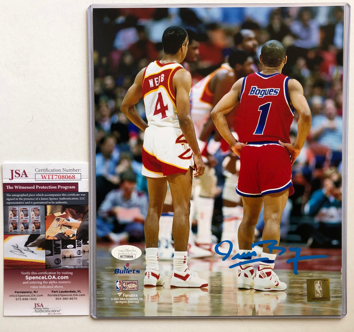 Muggsy Bogues Shaq Photo