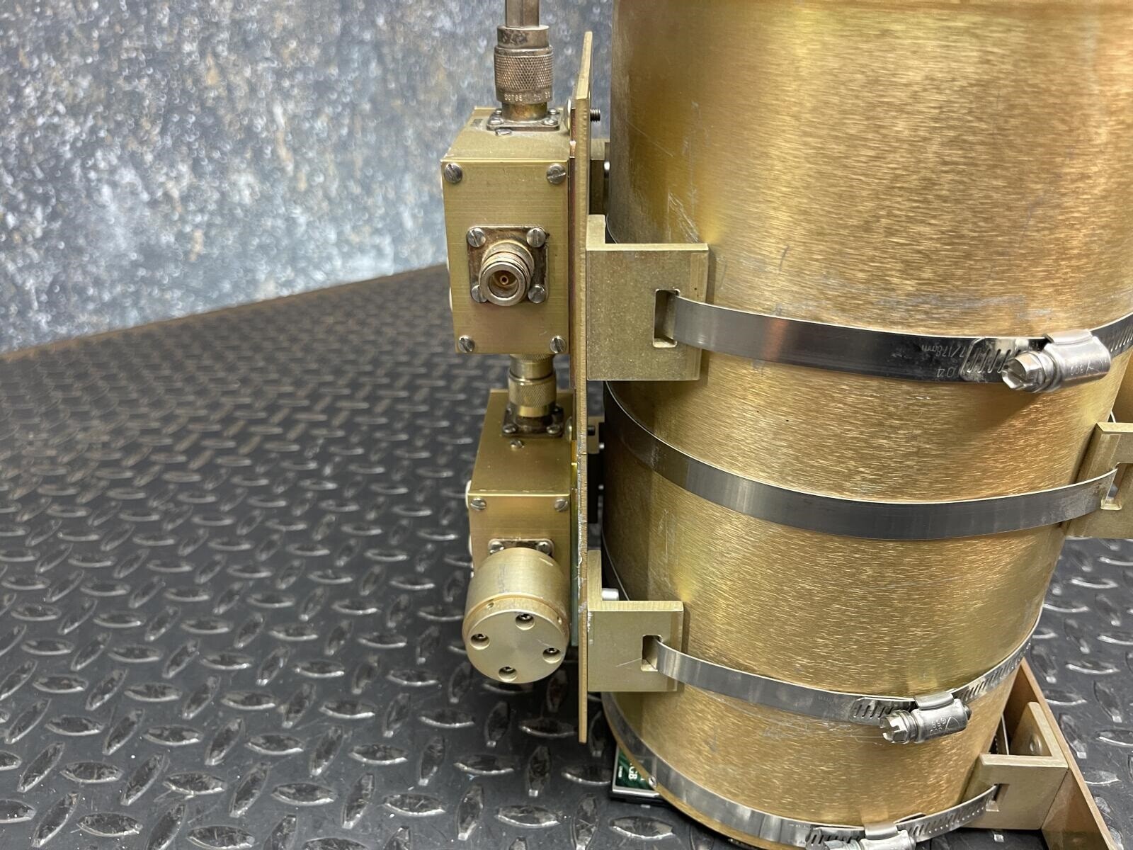 TX RX Systems Dual Cavity UHF TX 410.5500 MHz | eBay