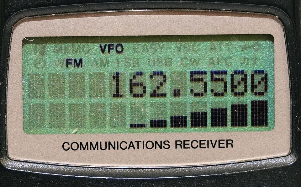 ICOM IC-R10 R10 SCANNER RECEIVER UNBLOCKED .500 - 1300 MHz AM FM LSB ...