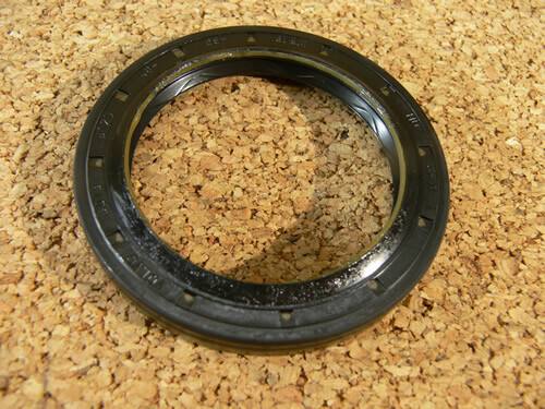 LAND ROVER FRONT DRIVESHAFT SEAL LR2 RANGE ROVER EVOQUE DISCOVERY SPORT ...