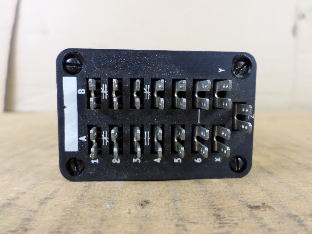 Allen-Bradley 1614L-T13S24 Ser. A 24VDC Coil Dry Reed Flip Flop Unit | eBay