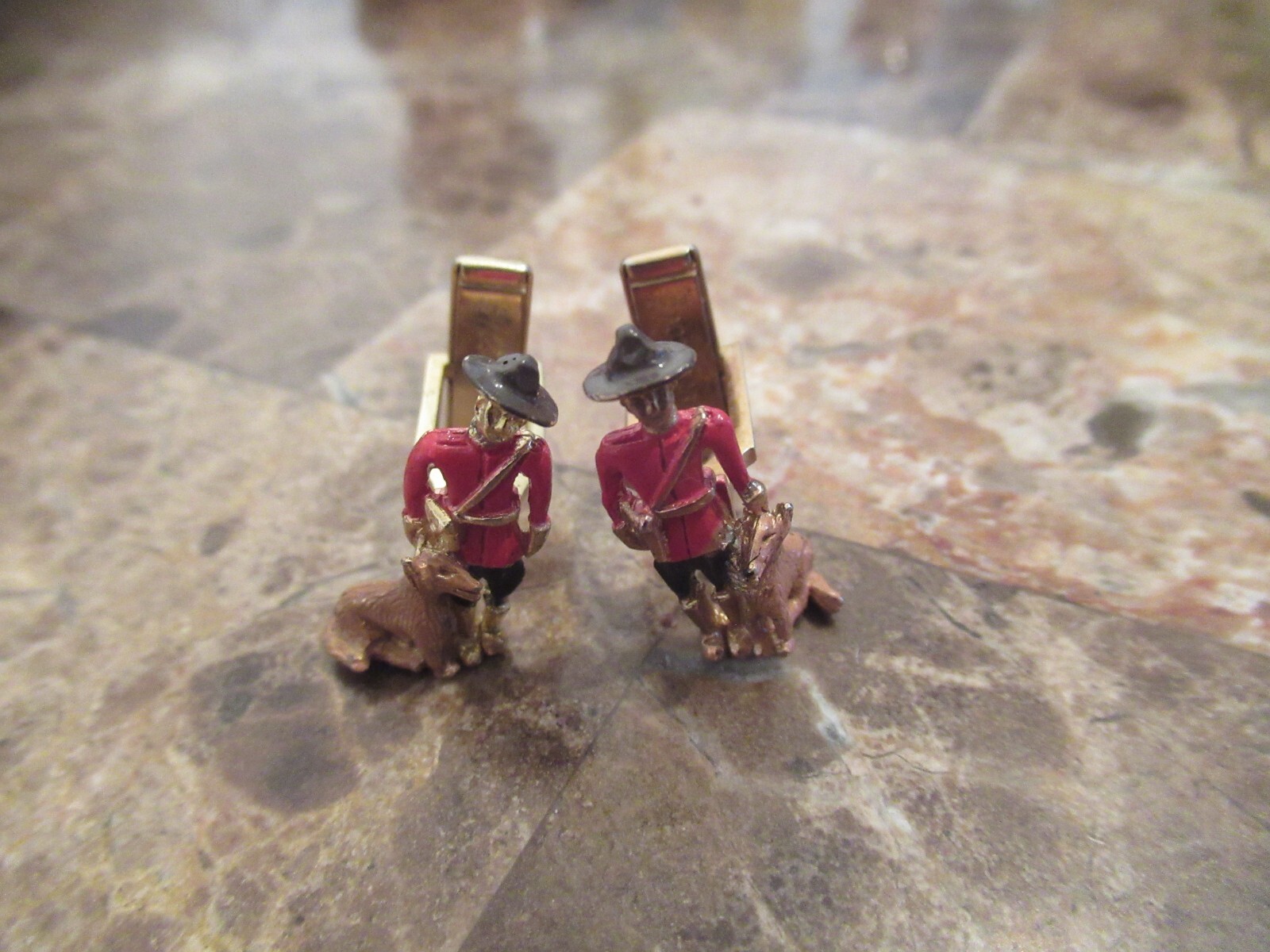 Royal Canadian MOUNTIES Mountie Police CUFFLINKS Rare… - Gem