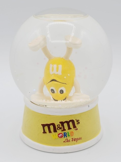 m&m's World Las Vegas Yellow Snow Globe 80mm Waterglobe Mars for sale ...