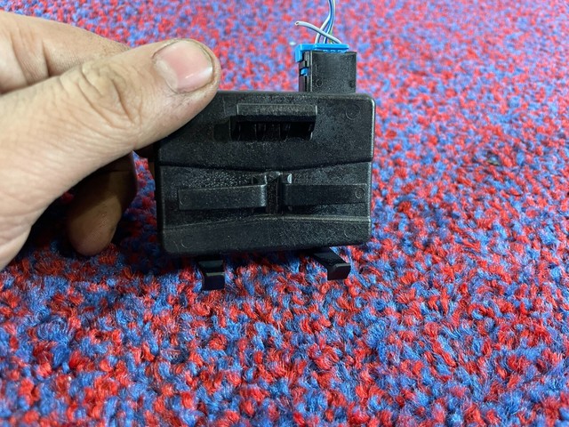 2017 - 2023 CADILLAC XT5 KEYLESS ENTRY RECEIVER LOCKING MODULE UNIT OEM ...