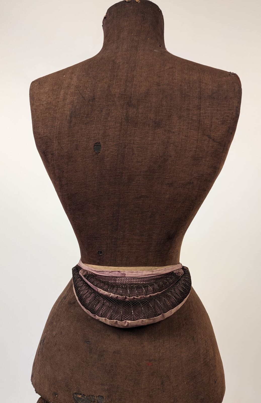 ANTIQUE VICTORIAN 19TH C DOUBLE COIL BUSTLE FOR DRESS - Gem