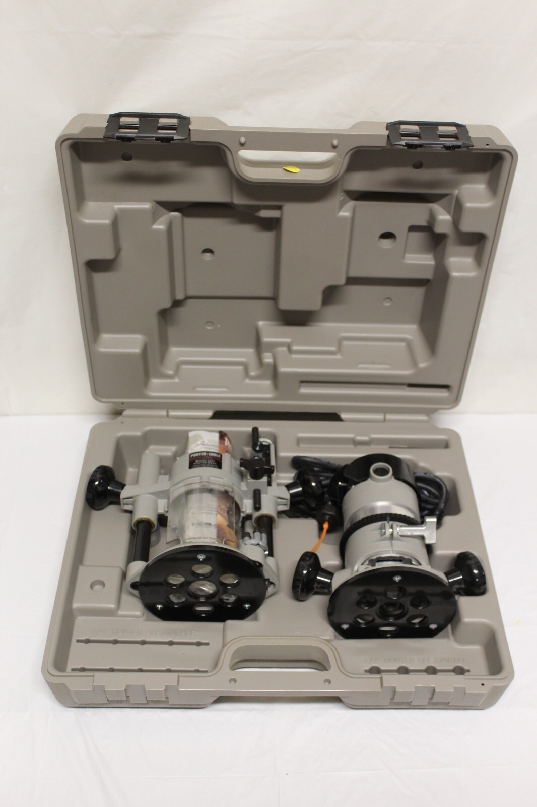 Porter Cable 693PK Router Kit- 6902 w/1001 Fixed Base & 6931 Plunge ...