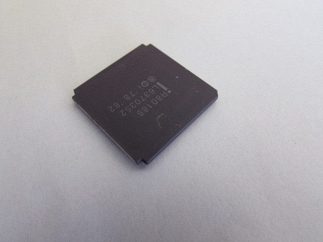 NOS Vintage Intel R80188 CPU Microprocessor Ceramic Gold 80188 for sale ...