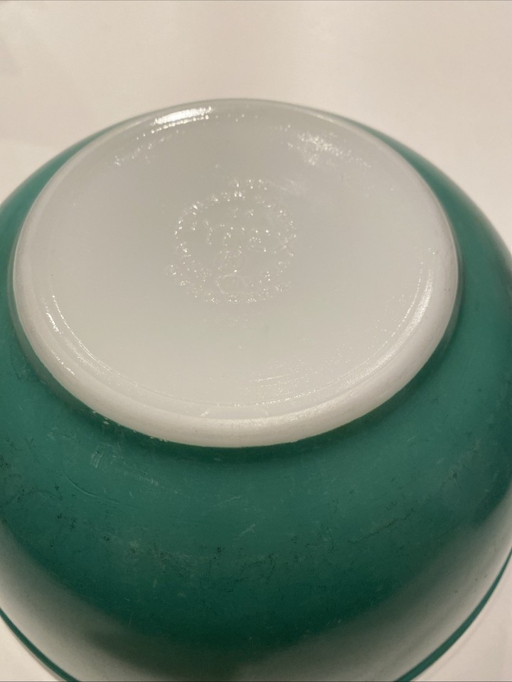 Vintage PYREX Primary Colors Green 2.5 Qt. 403 Mixing Nesting Bowl USA ...