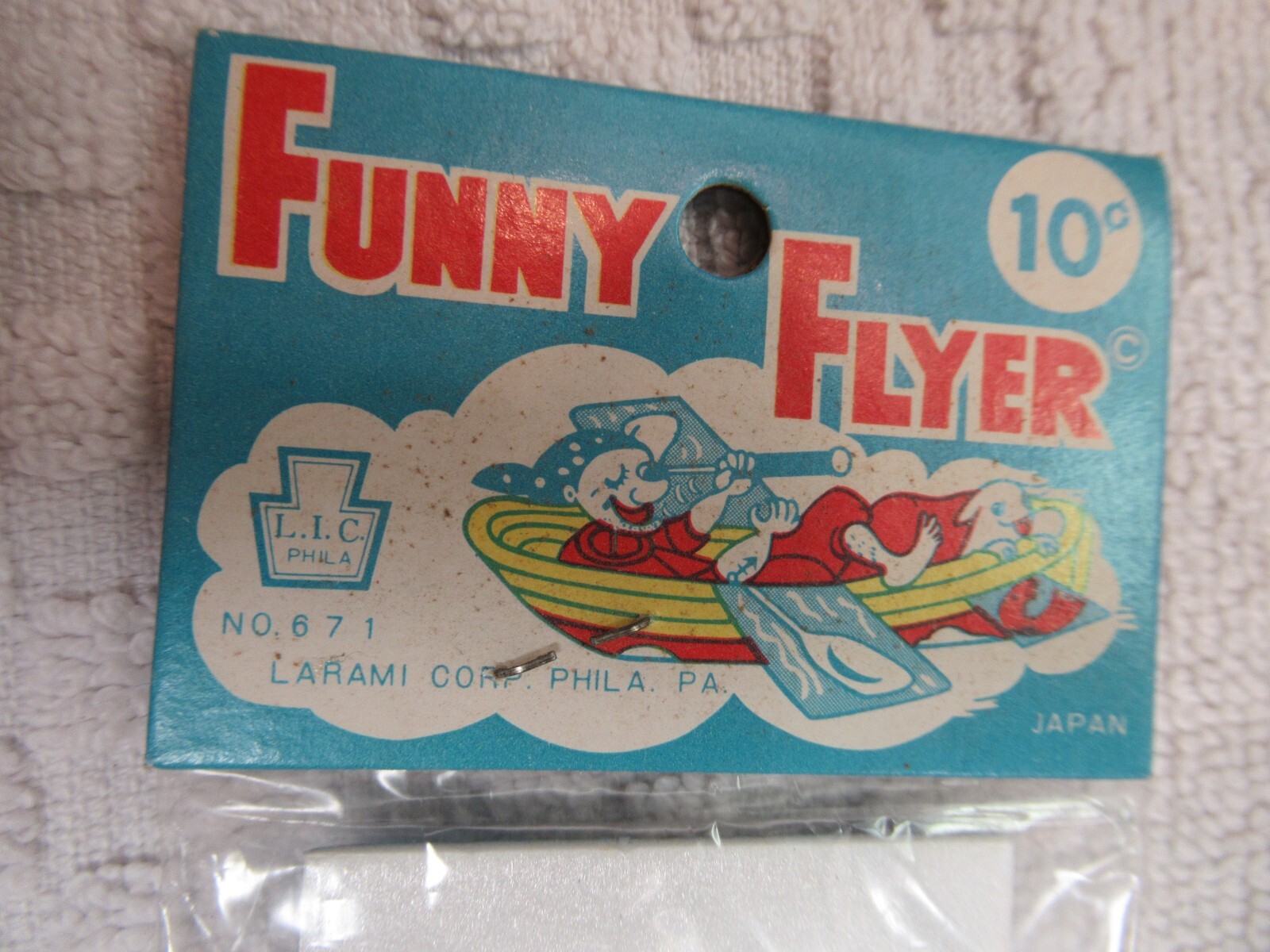 VINTAGE COUNTER DISPLAY FUNNY FLYERS 1967 with 10 Planes | eBay