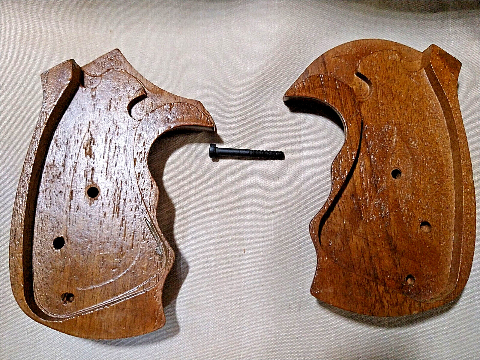 Sile Colt D Frame Diamondback and Like Frame Colt Revolvers Wood Grips ...