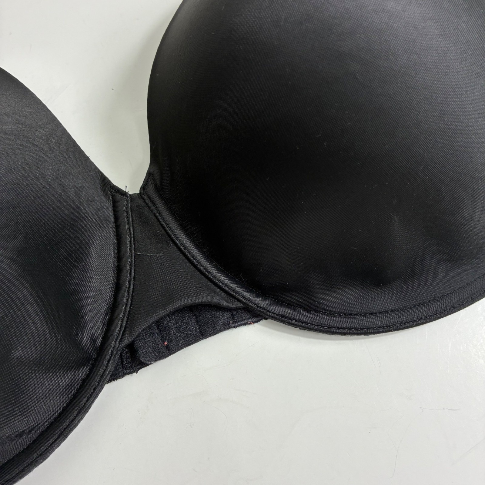 Olga No Side Effects Full-Figure Contour Bra Black Size 44D Minimalist ...