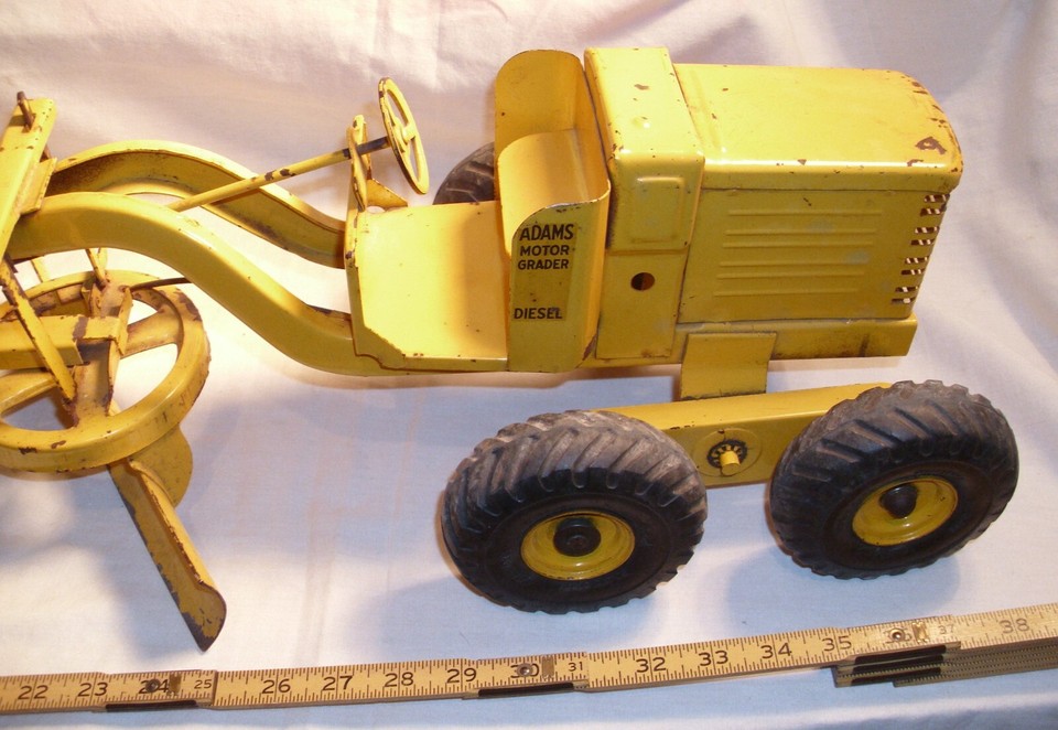 DOEPKE MODEL TOYS 1955 ADAMS MOTOR GRADER IN YELLOW PRESSED STEEL METAL ...