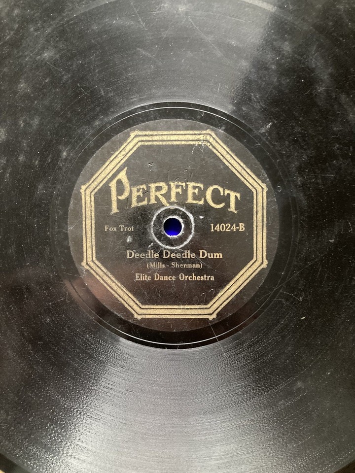 LOT OF 10 78 RPM RECORDS 1920'S-1940'S VINTAGE VARIOUS ARTISTS IN BOOK ...
