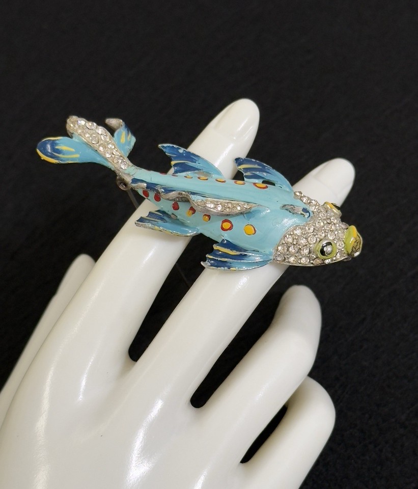 VINTAGE LARGE BLUE ENAMEL RHINESTONE CORO OR BOUCHER FISH BROOCH PIN | eBay