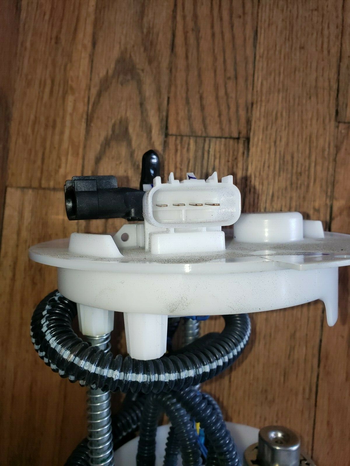 Fuel Pump Assembly 13575136 For Cadillac XTS 812609568 13-17 | eBay UK