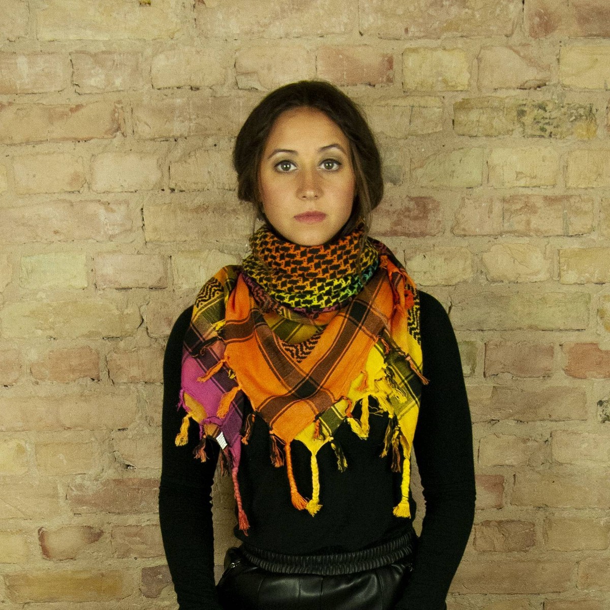 Luxation mach weiter Elefant tuch batik Klassifizieren Radioaktiv Kabel