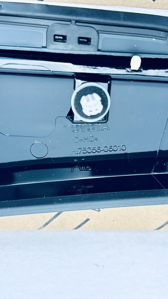 2014-2017 Toyota Camry Left Driver C Pillar Garnish Molding Trim OEM ...