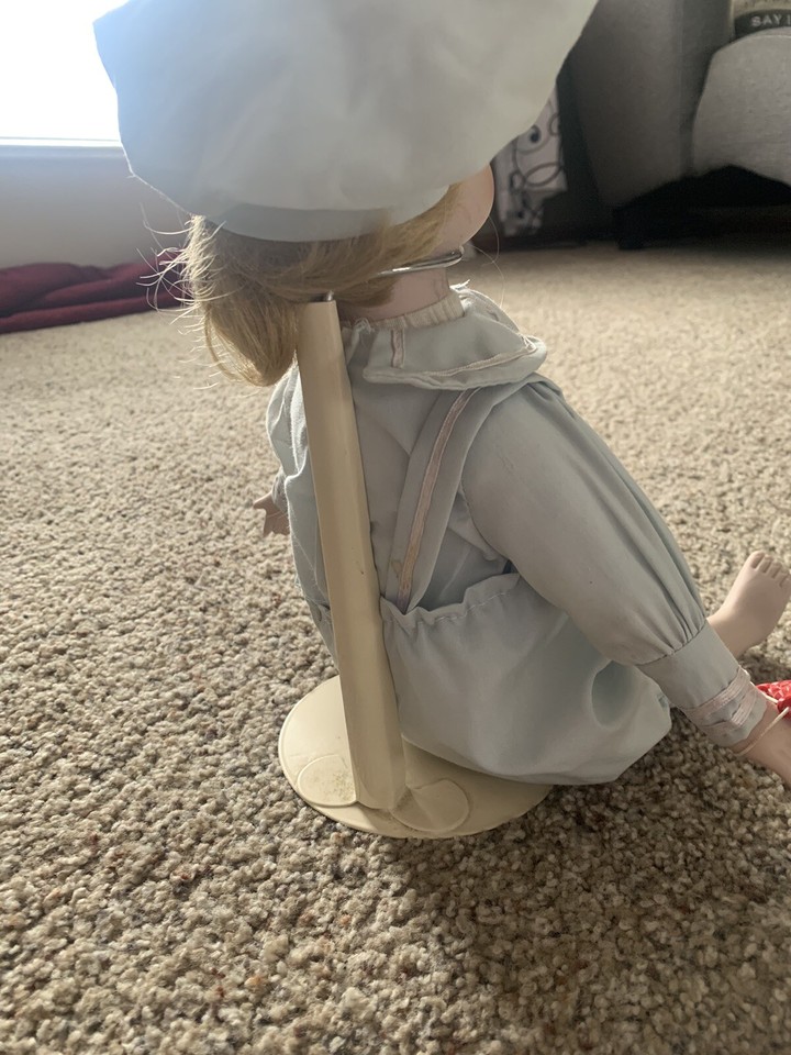 Ladybug porcelain doll OH 12217 ME 2087 Very Detailed Ice Cream Girl ...