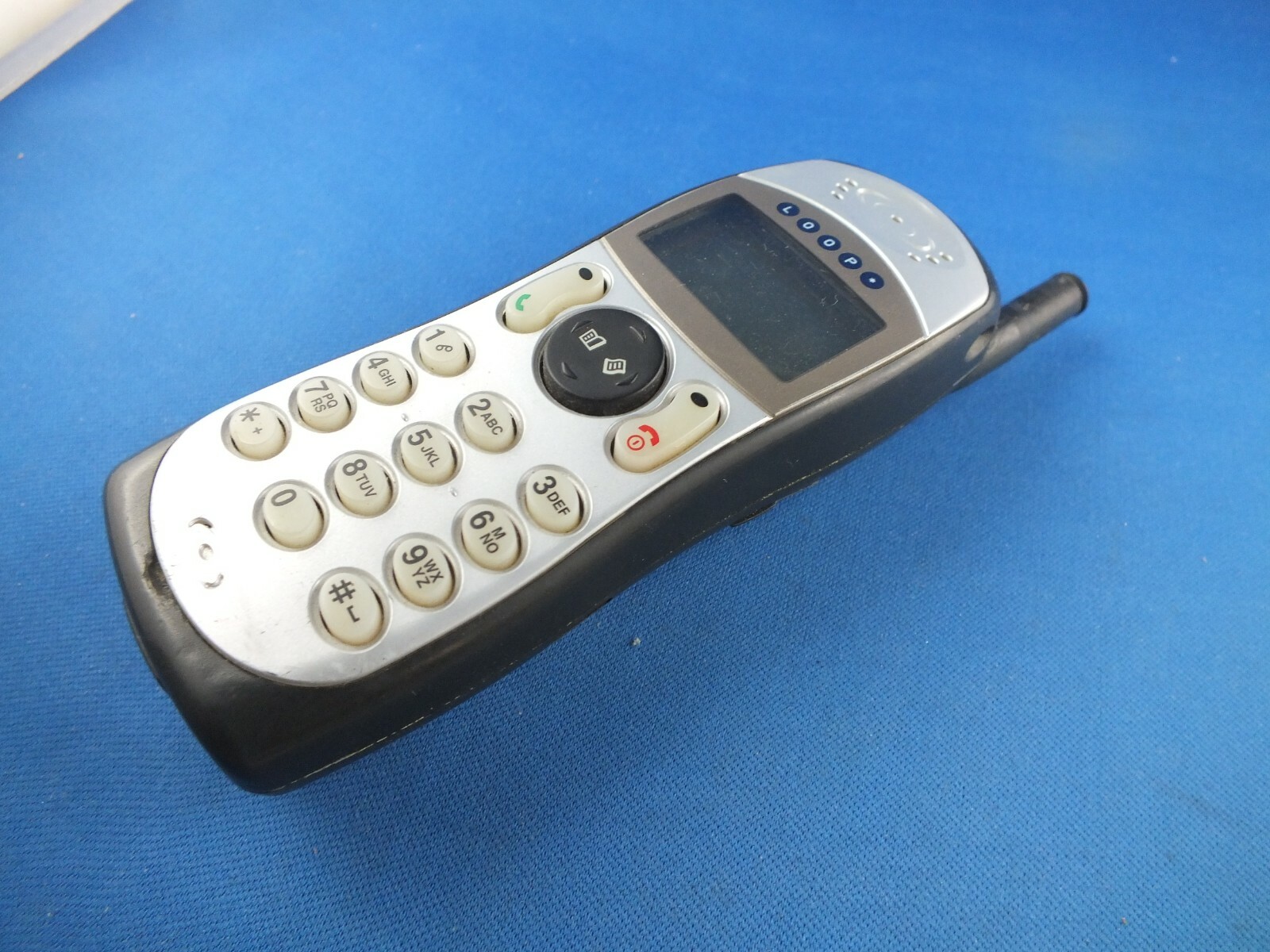 Trium Astral MT-140 Handy Phone mit Akku Ungestestet DEFEKT Original ...