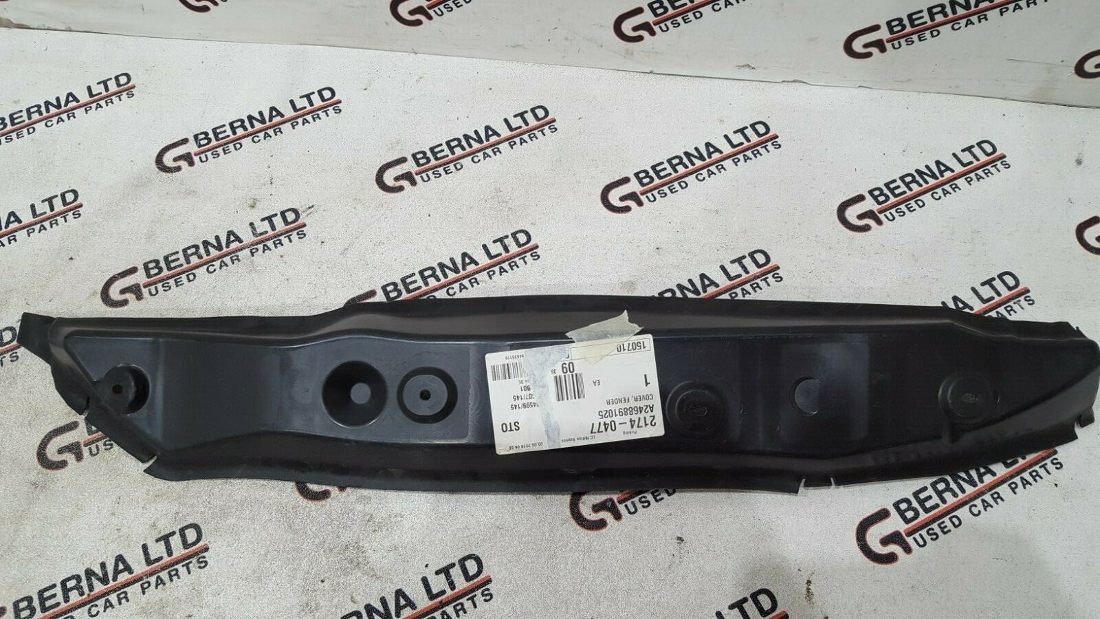 Genuine Mercedes-Benz B Class W246 11-2019 Right Side Wing Gap Cover ...