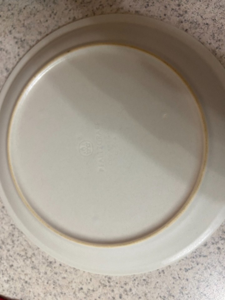 VTG Pfaltzgraff Yorktowne 8" Rooster and Cat Salad Plates (2) Rare | eBay