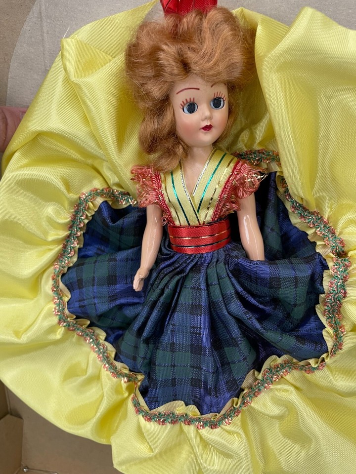 Vintage Lot of 7 Dolls Around The World Dolls | eBay