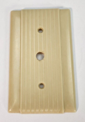 Switch Plates & Outlet Covers - Bakelite Ribbed Single