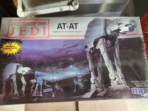 SEALED! - 1983 MPC - AT-AT - Star Wars ROTJ - Snap Model Kit 1-1929 -14 ...