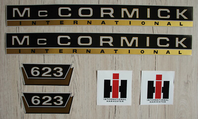 IHC / Mc Cormick Aufkleber international 623 Gold Logo Emblem Sticker ...