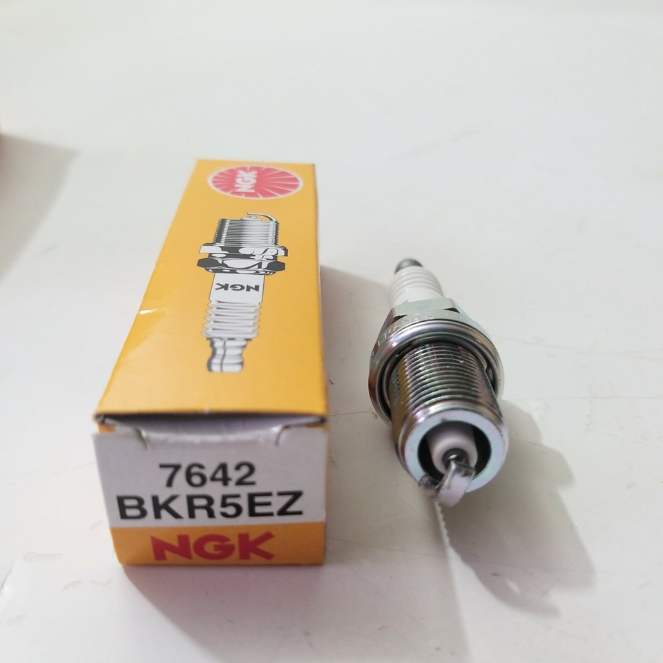 CANDELA CANDELE ACCENSIONE NGK BKR5EZ SPARK PLUG 7642-6 | eBay