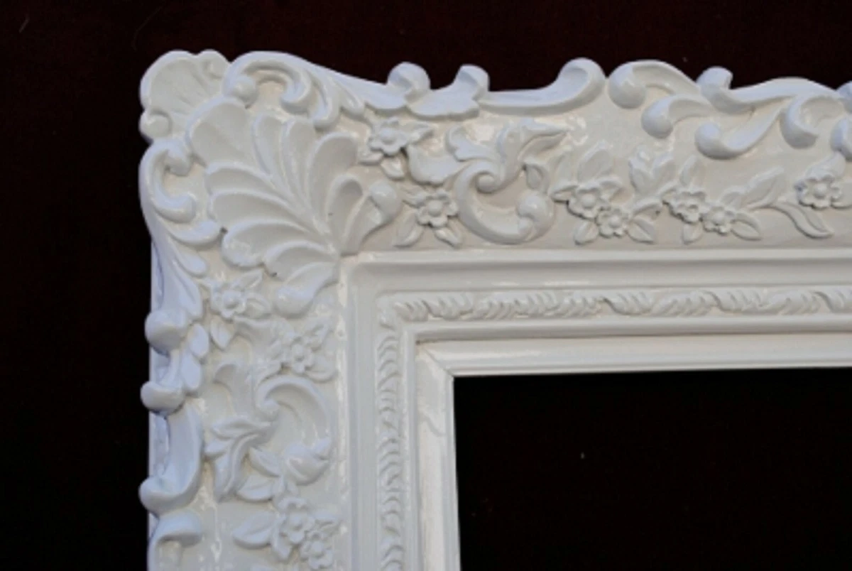 Fancy White Frame