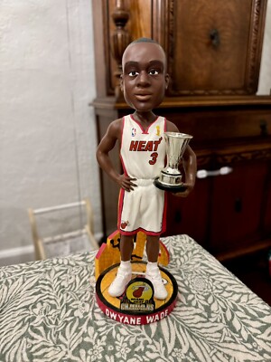 DWYANE WADE Miami Heat Bobblehead 2006 NBA Finals MVP Trophy Dwayne ...
