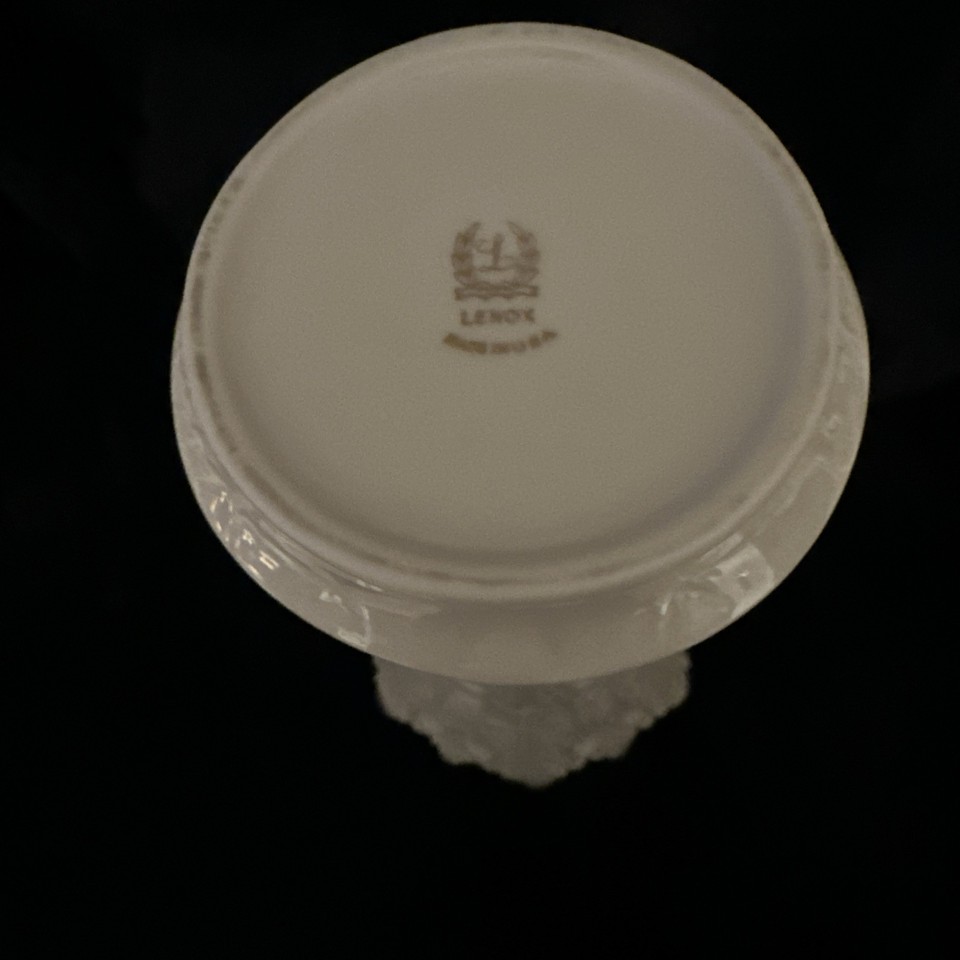 Pair Of Lenox Woodland Collection Porcelain Embossed Acanthus Leaf ...