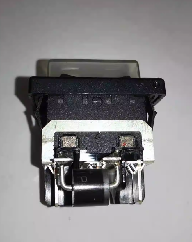 1PC Defond 15A 60Vdc 5E4C 1A 60Vdc 5E4 BRQ-2215D-Y N538526 6-pin Switch ...