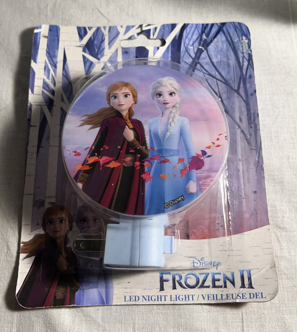 NEW Disney Frozen II LED Night Light Elsa & Anna Wall Plug In | eBay