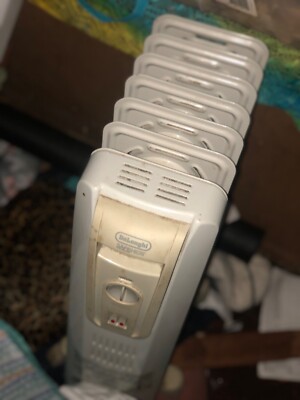 DeLonghi TRD40615T Full Room Oil-Filled Radiant Portable Heater ...