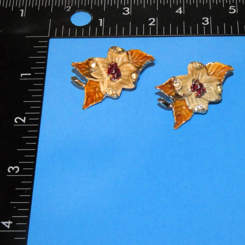 Vintage Enamel Flower Brooch Pin Set Duo Pair Rhinestone Leaves Leaf ...
