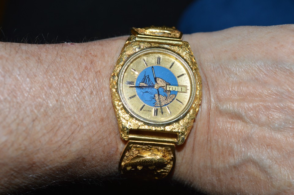VINTAGE BULOVA SWISS ACCUTRON 80's-90's MAN'S /WATCH/HEAVY NATURAL ...