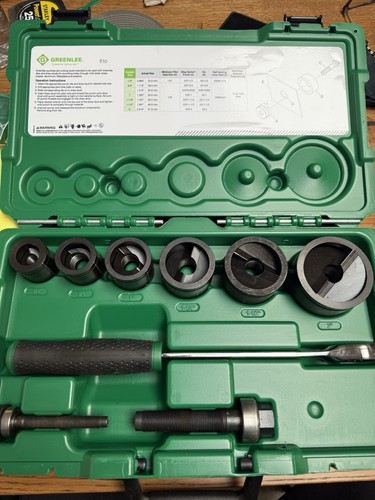 Greenlee 7238SB Slug-Buster Knockout Kit with Ratchet Wrench Punch Set ...