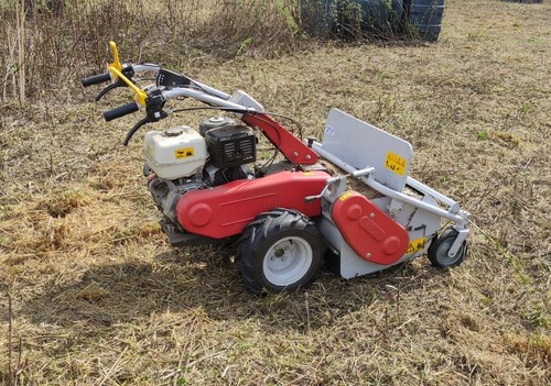 PEDESTRIAN FLAIL MOWER - PADDOCK MOWER - OLEO-MAC WB 65 - HONDA ENGINE ...