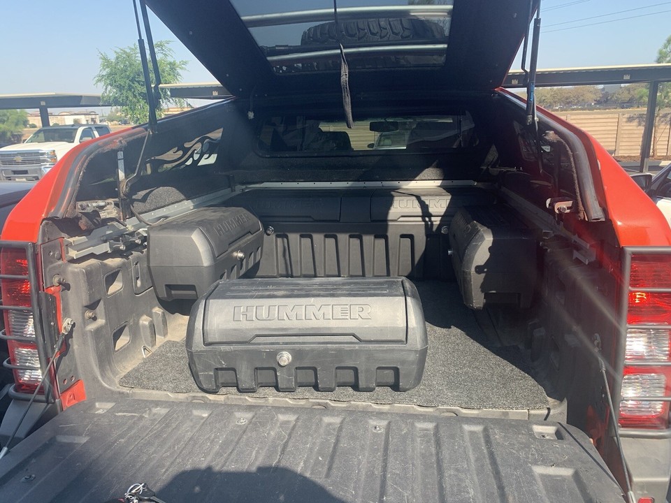 1 Hummer H3T Portable Removable Tool Box | Factory OEM | Rear | Plastic ...