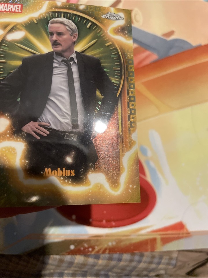 2025 Topps Chrome Marvel Studios Mobius TVA Gold Shimmer Refractor #47/ ...