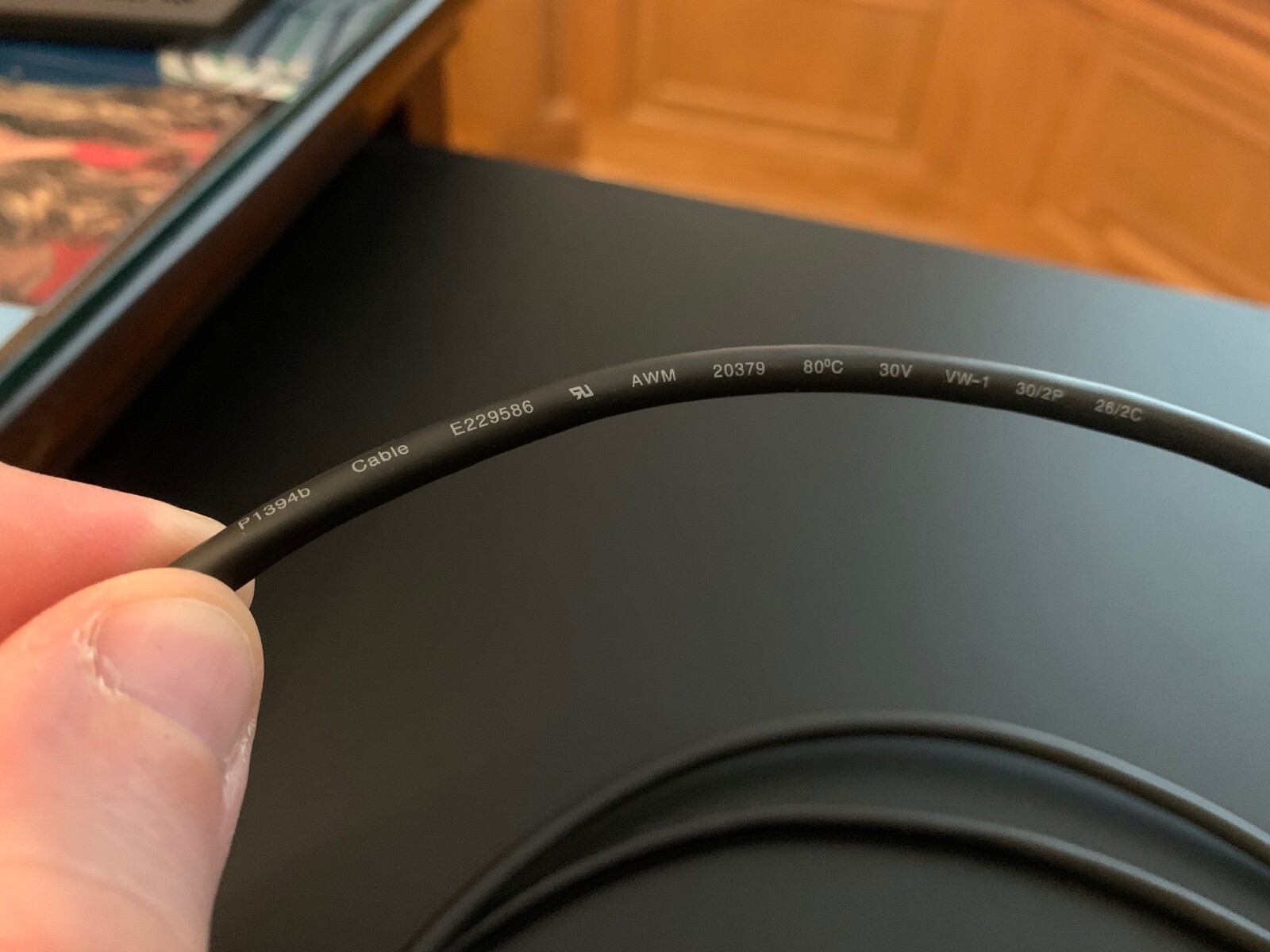 Firewire Cable: P1394B Cable E229586 AWM 20379 80c 30v VW-1 30/2P 26/2C ...